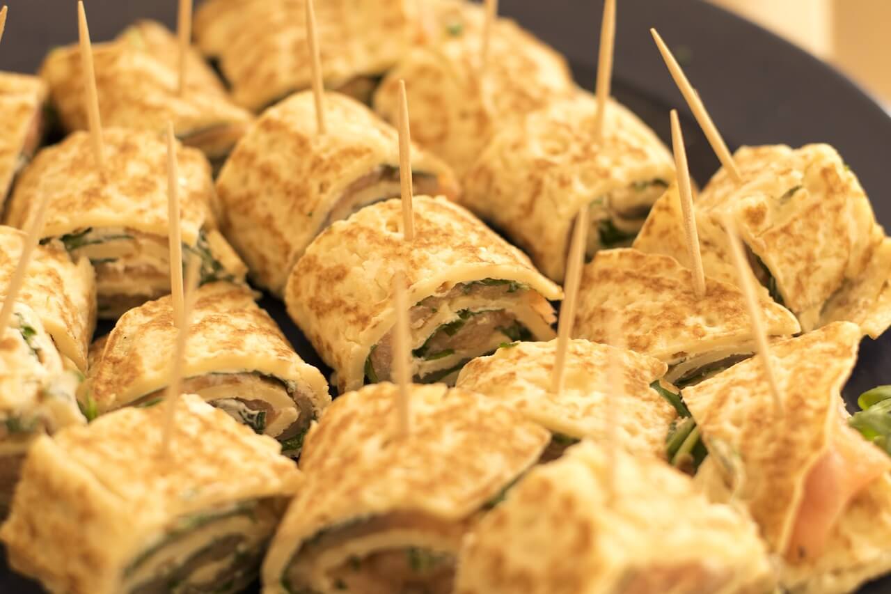 Petit guide du manger-main en EHPAD | OptiMarché